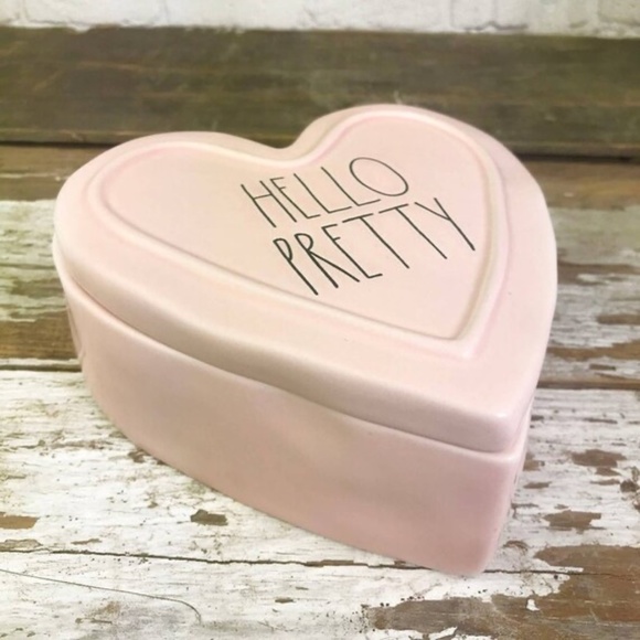 Rae Dunn | Storage & Organization | Rae Dunn Heart Shaped Gift Box ...